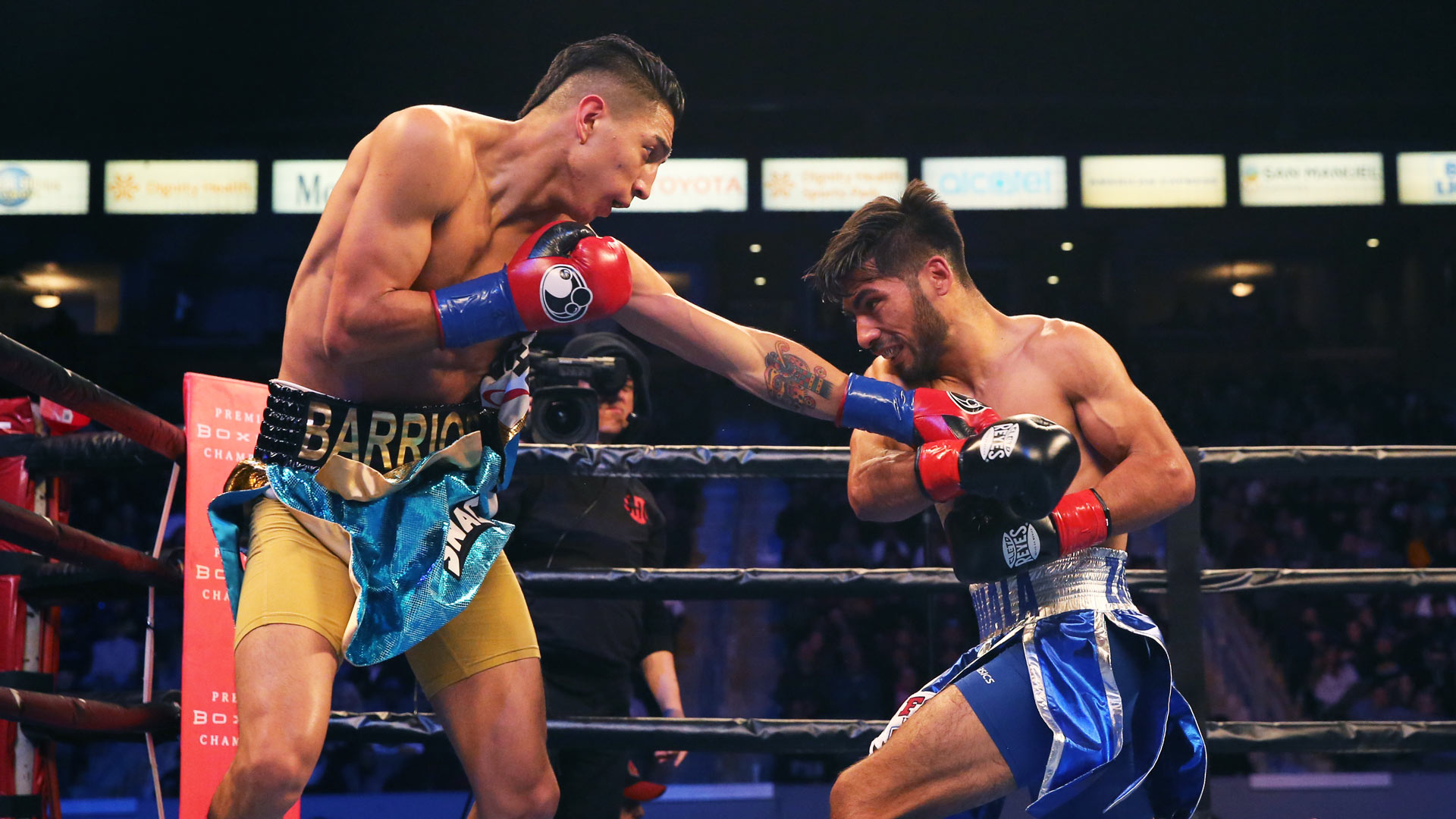 Barrios vs Zamora - Watch Video Highlights | February 9, 2019