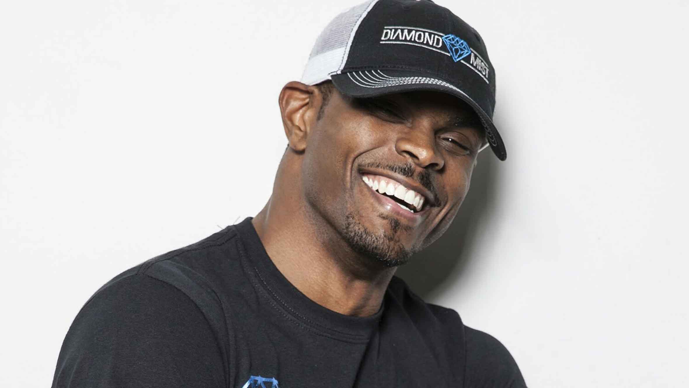 From the canvas to the catwalk, 175-pound prospect and part-time model ...