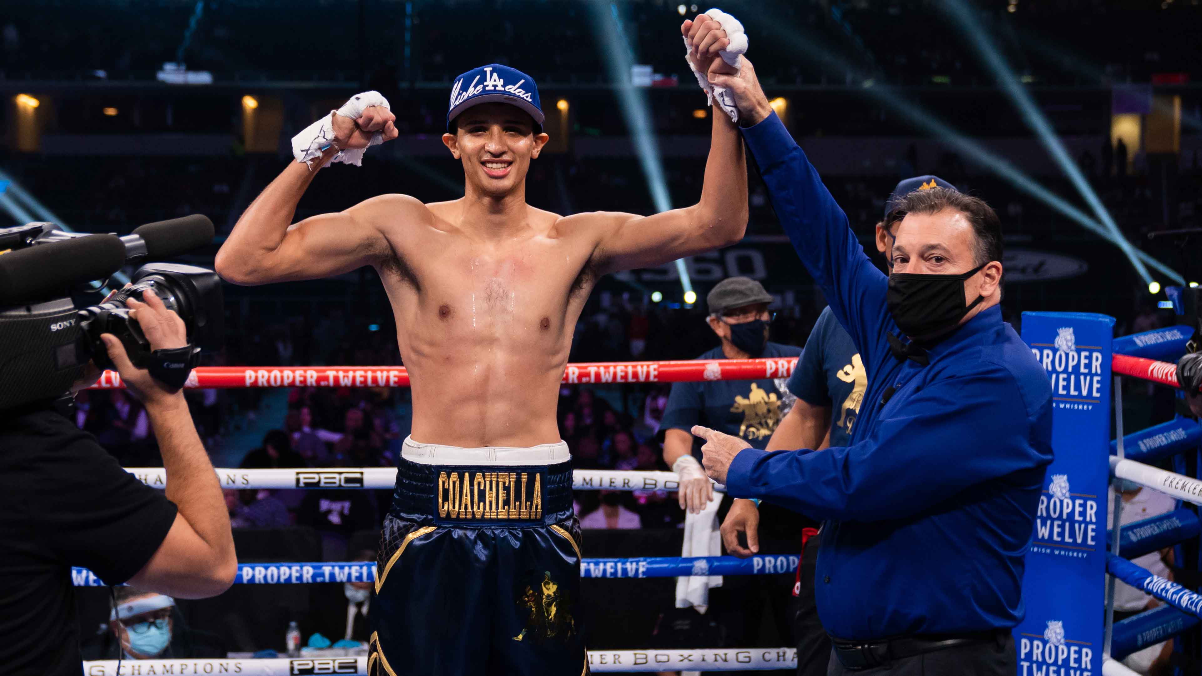 For Sebastian Fundora, Fighting is a Family Affair