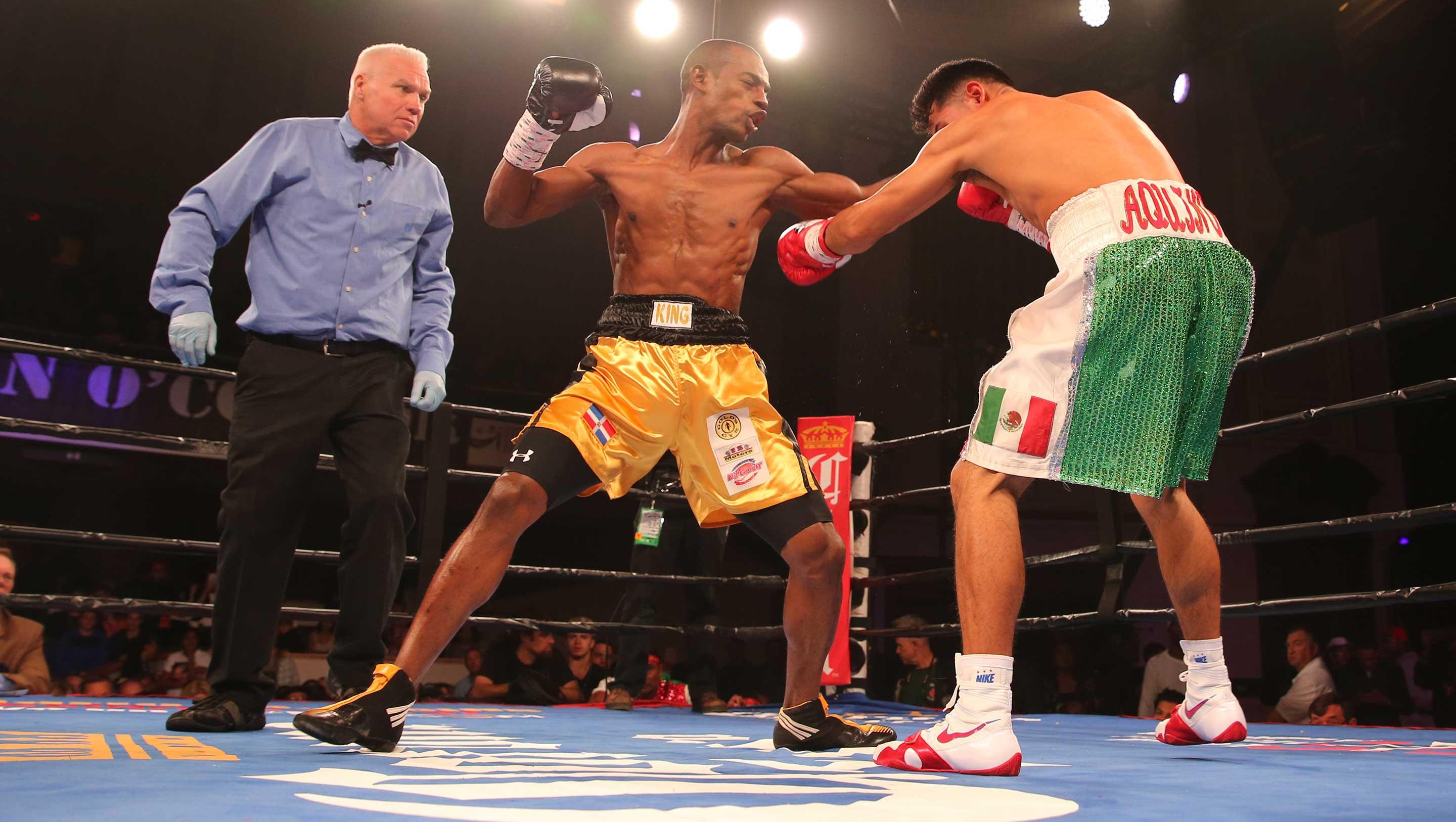 Guzman vs Aquino full fight: October 10 2015