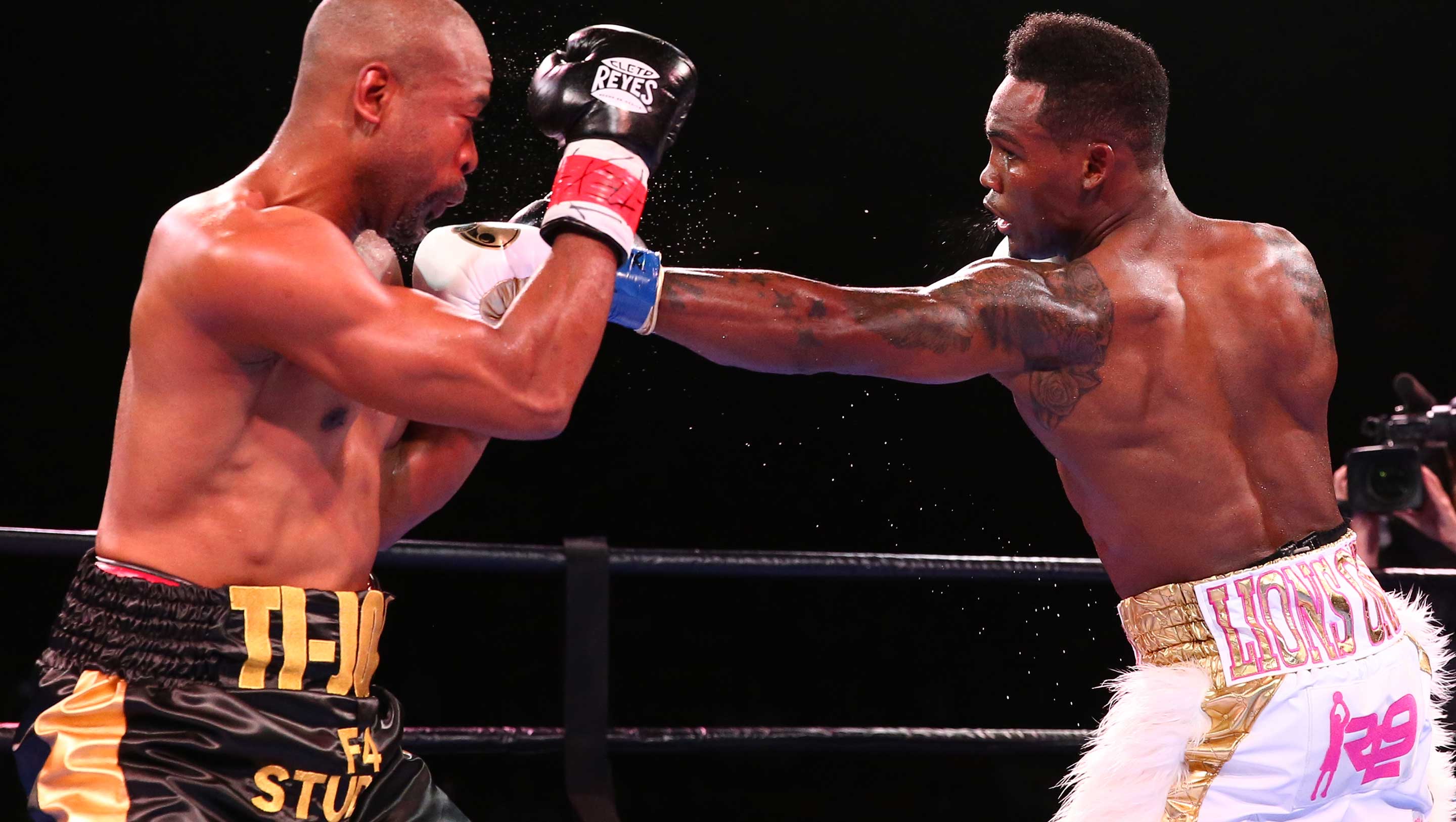 Charlo vs Alcine Results & Highlights | Oct 31, 2015
