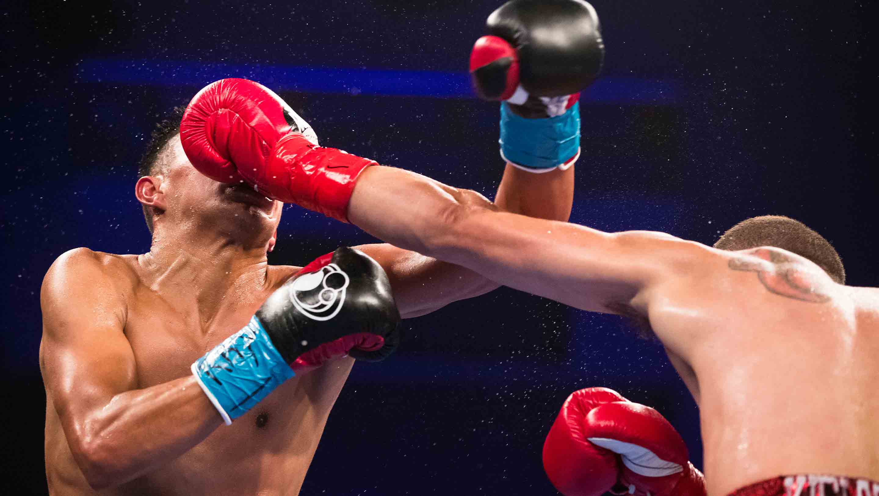 Fight Scorecard - Flores vs Kielczweski | August 12, 2016