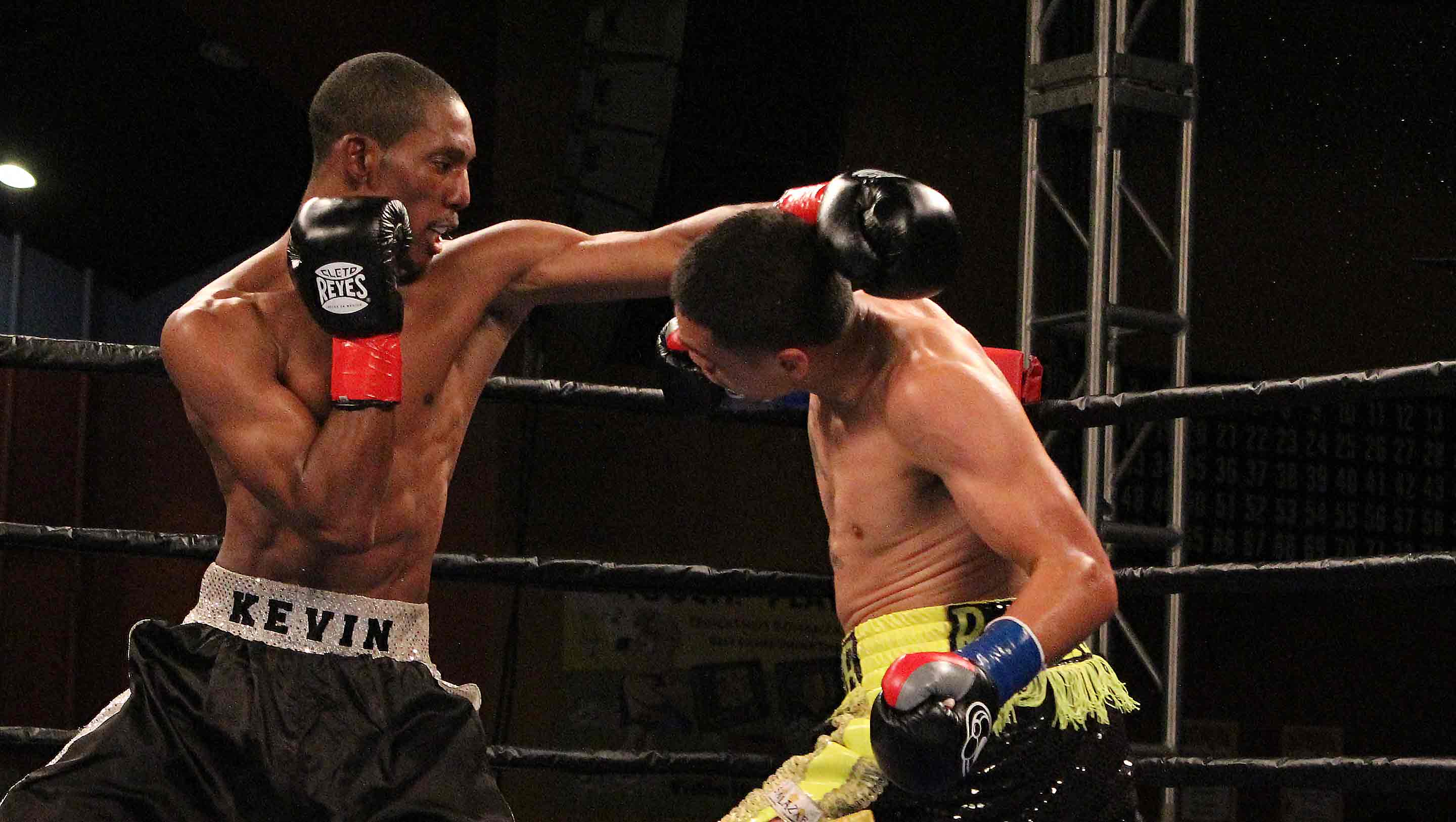 Fight Scorecard - Ramirez vs Watts | September 13, 2016