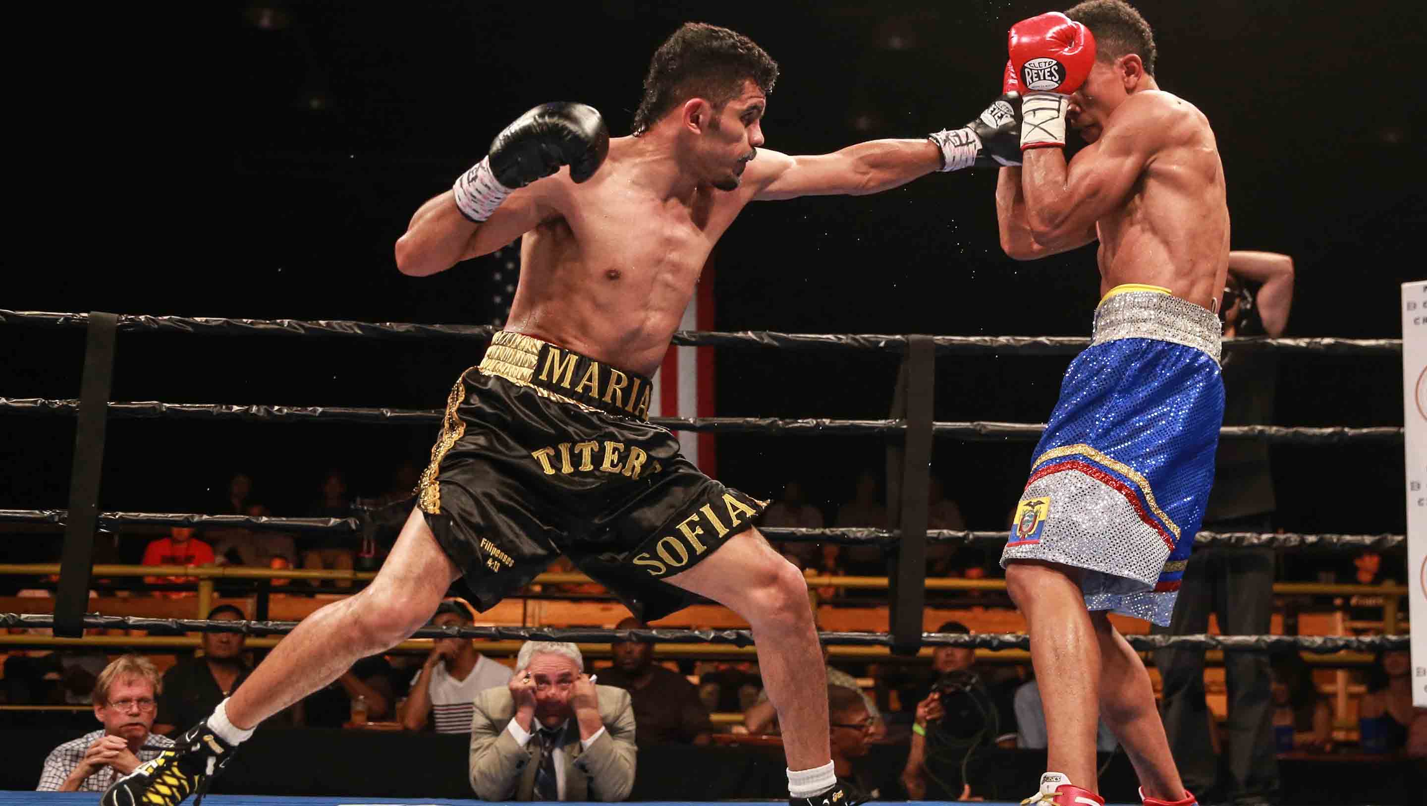 Fight Photos - Vazquez vs Bone | May 28, 2016