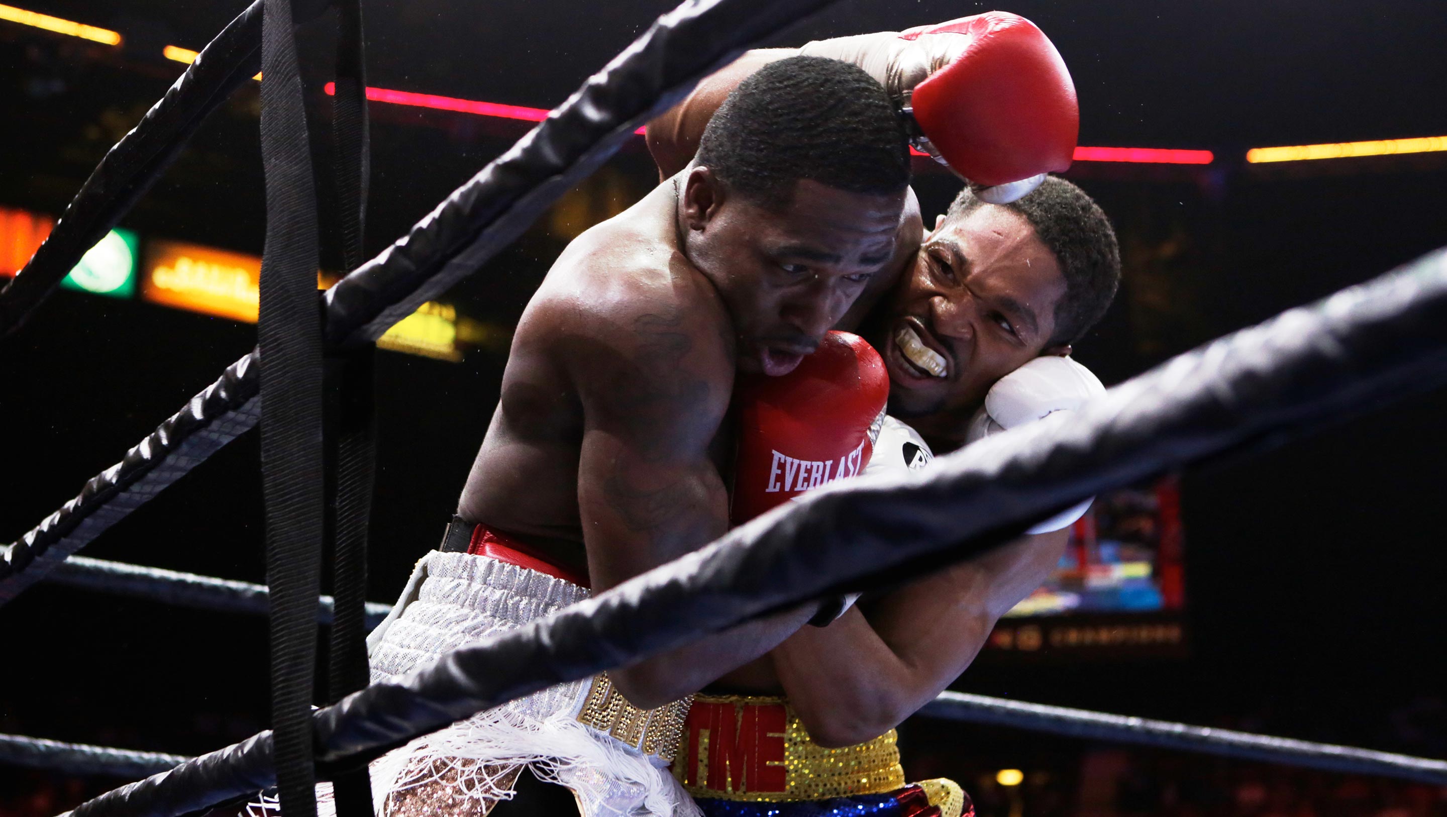Fight Videos - Broner vs Porter | June 20, 2015