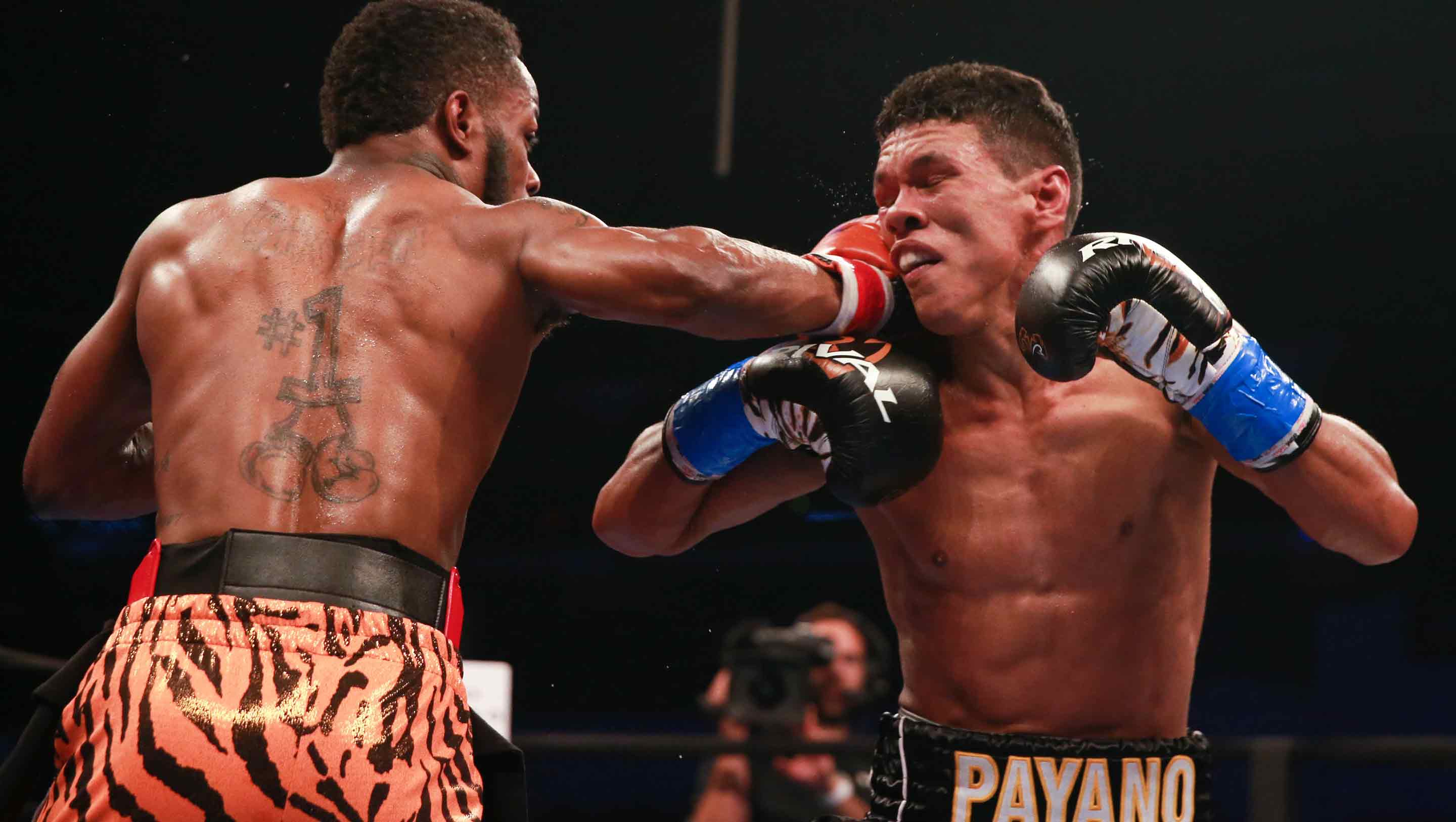Fight Photos - Payano vs Warren | June 18, 2016